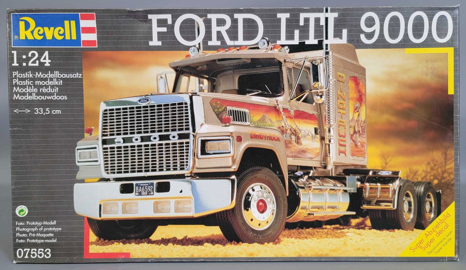 Revell Ford Ltl 9000 Semi 1:24 Scale Model Kit 07553 In