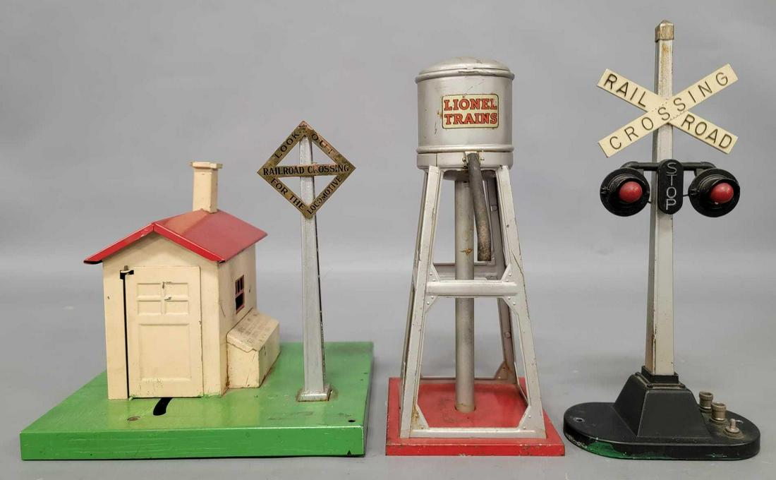 Three Lionel O Gauge Accessories