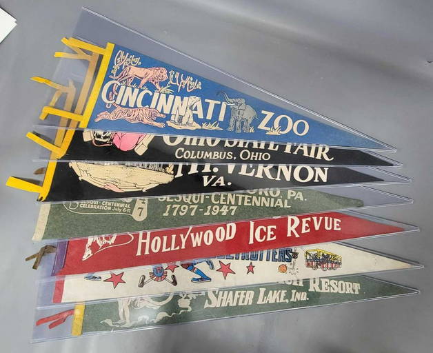 Seven vintage Pennants in pennant protectors - Jun 25, 2022 ...