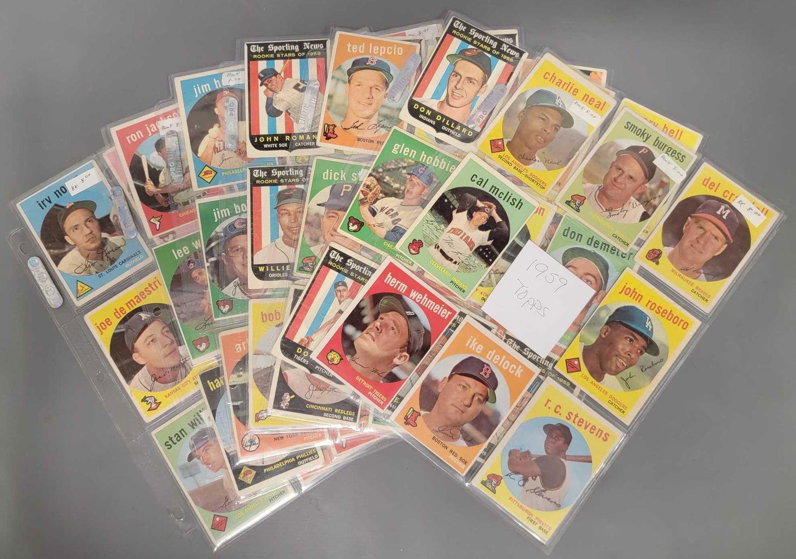 Sixty-two common 1959 Topps baseball cards (#0178) on Aug 13, 2022 ...