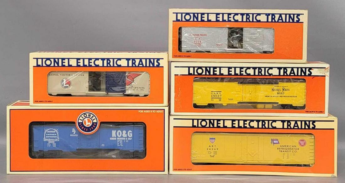 Five Lionel O Gauge Box Cars In Original Boxes
