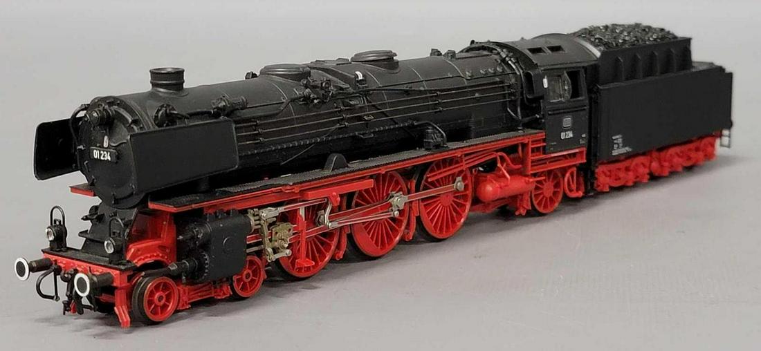 Roco 43240 HO scale European steam locomotive - Nov 26, 2022 ...