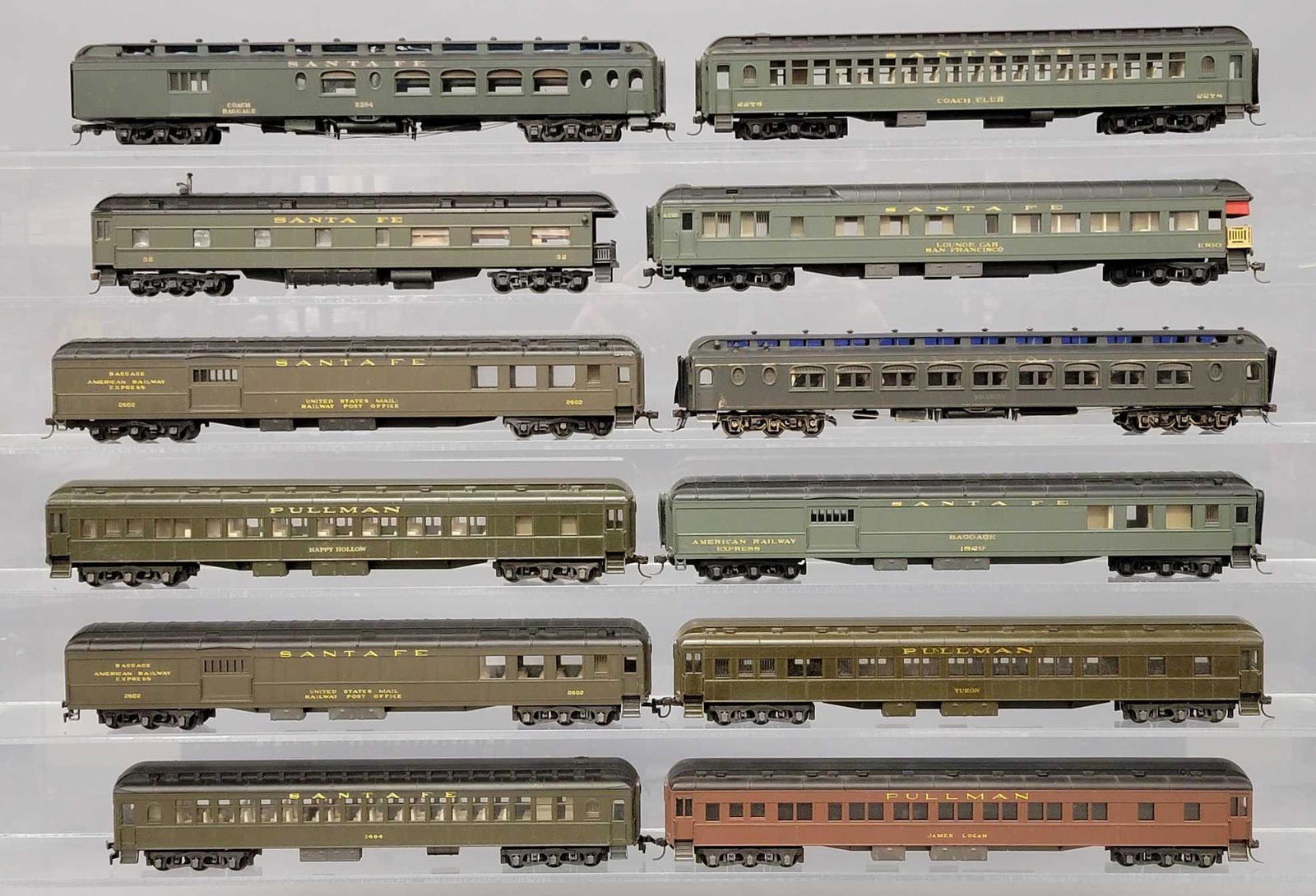Twelve various HO scale Santa Fe Heavyweight passenger cars - Apr 15 ...