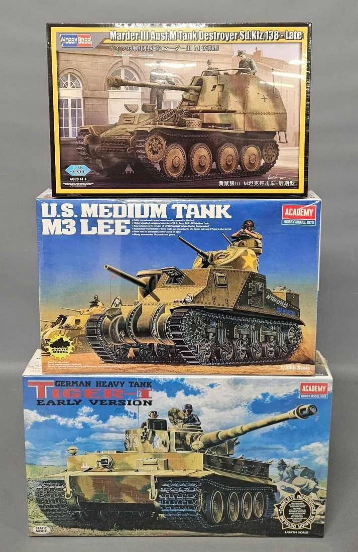 Three Factory Sealed 1/35 Scale Wwii Era Armor Model Kits Auction