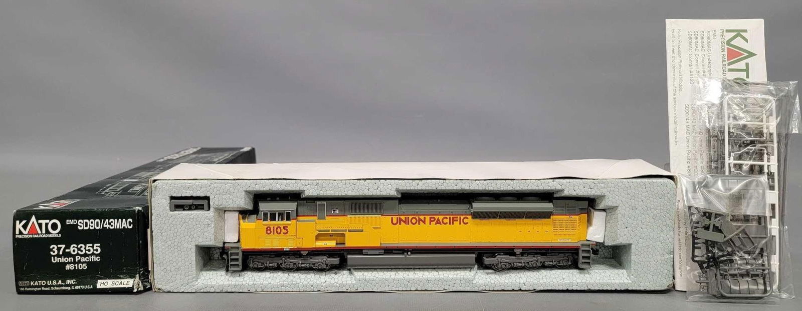 Kato Ho Scale Union Pacific Sd90/43mac Diesel Locomotive In Original ...