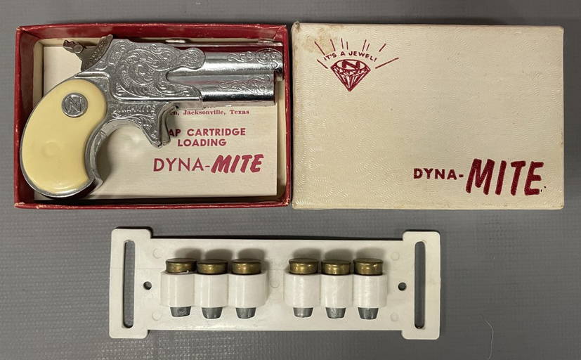 Nichols Dyna Mite Derringer Cap Pistol In Original Box Plus Bullet Clip ...