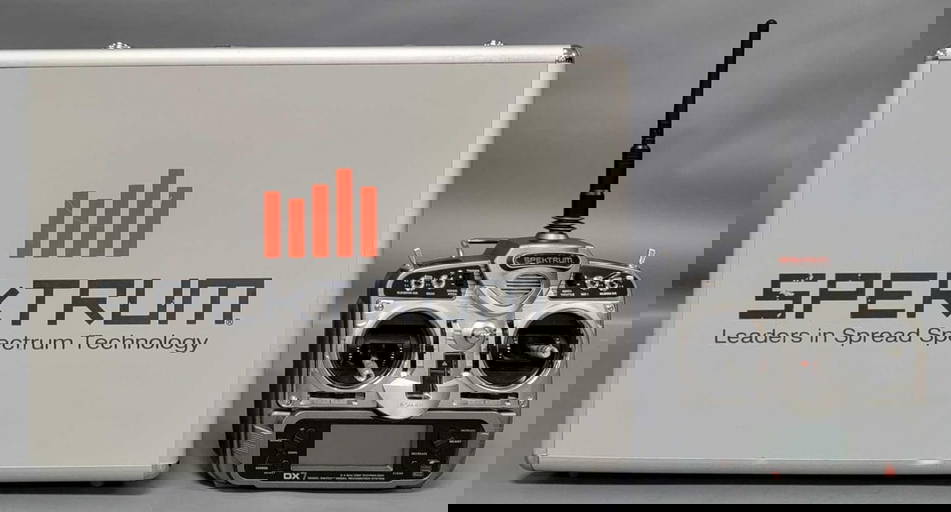Spektrum Dx7 R/c Controller In Metal Case