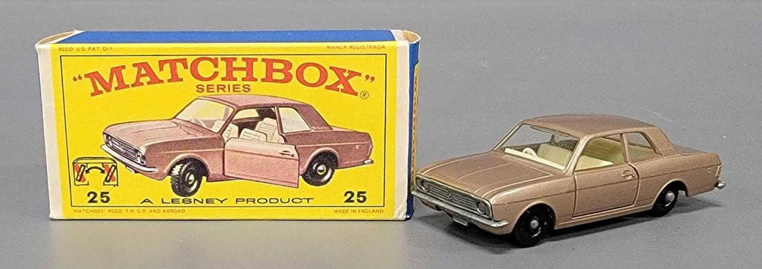 Matchbox 25 Ford Cortina New Model In Original Box