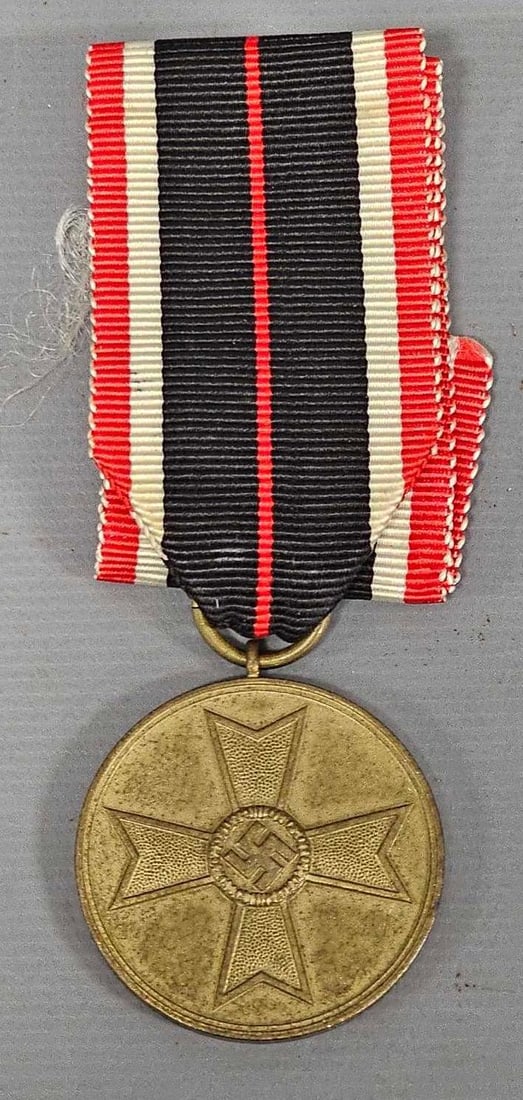 Wwii German Fur Kriegs-verienst 1939 Medal With Ribbon Auction