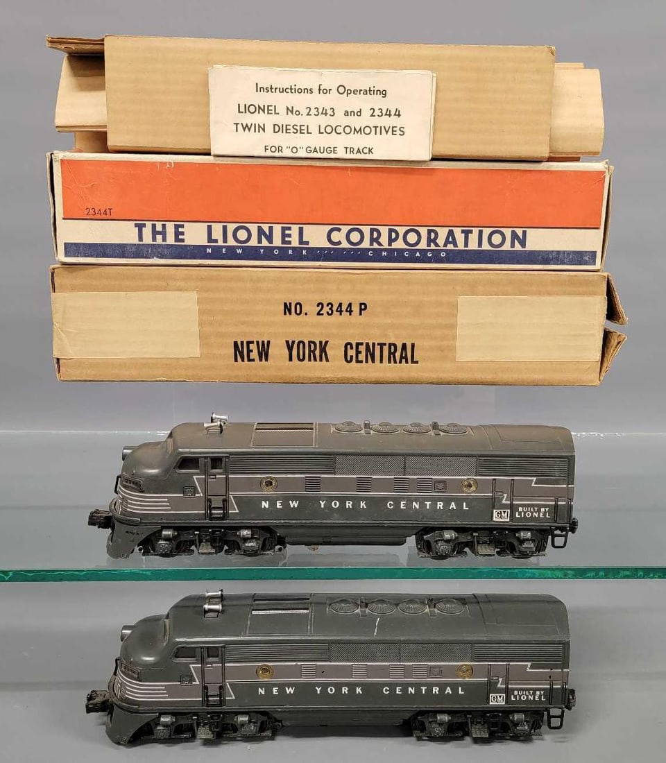 Postwar Lionel 2344 New York Central F3 Diesel Locomotive Ab Units In ...