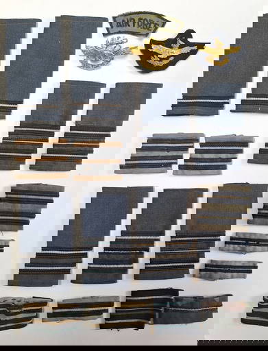 Rhodesia.rhodesian Air Force Rank & Badge Lot