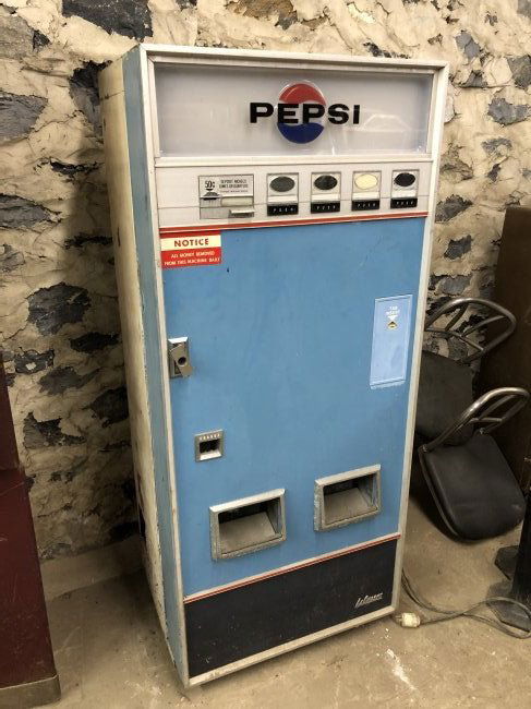 Pepsi Lacrosse Cooler Coin Operated Vending Machine