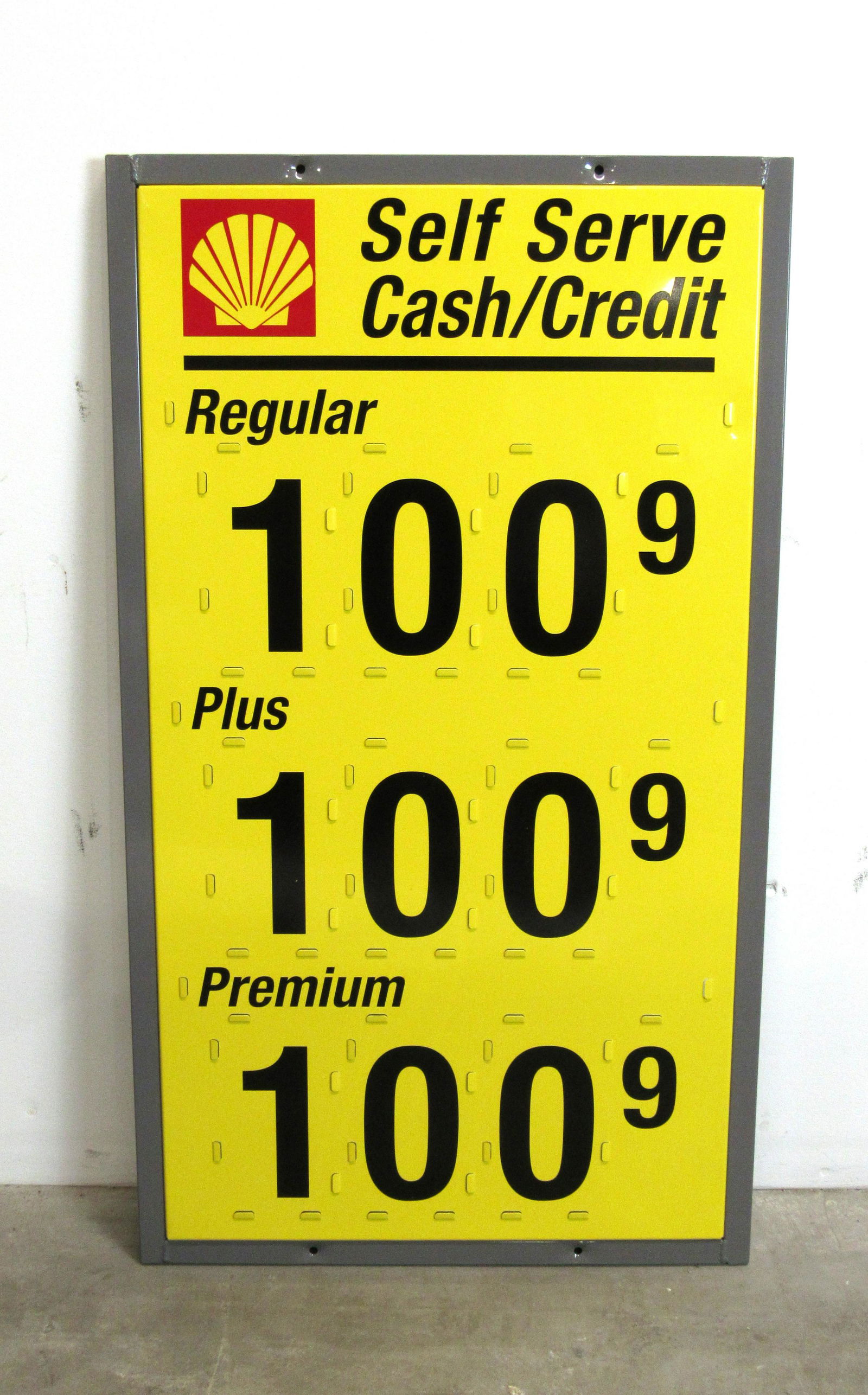 Shell Self Serve Cash / Credit Gas Station Sign - May 21, 2020 ...