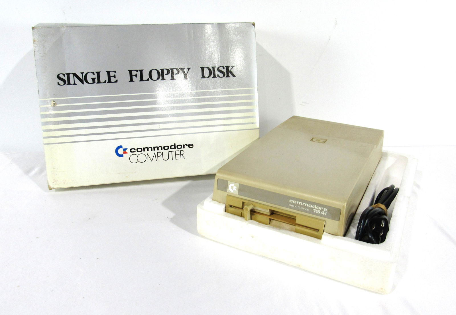 Commodore Computer Single Floppy Disk Drive Model 1541 - Jul 29, 2020 | Jaybird Auctions in MD