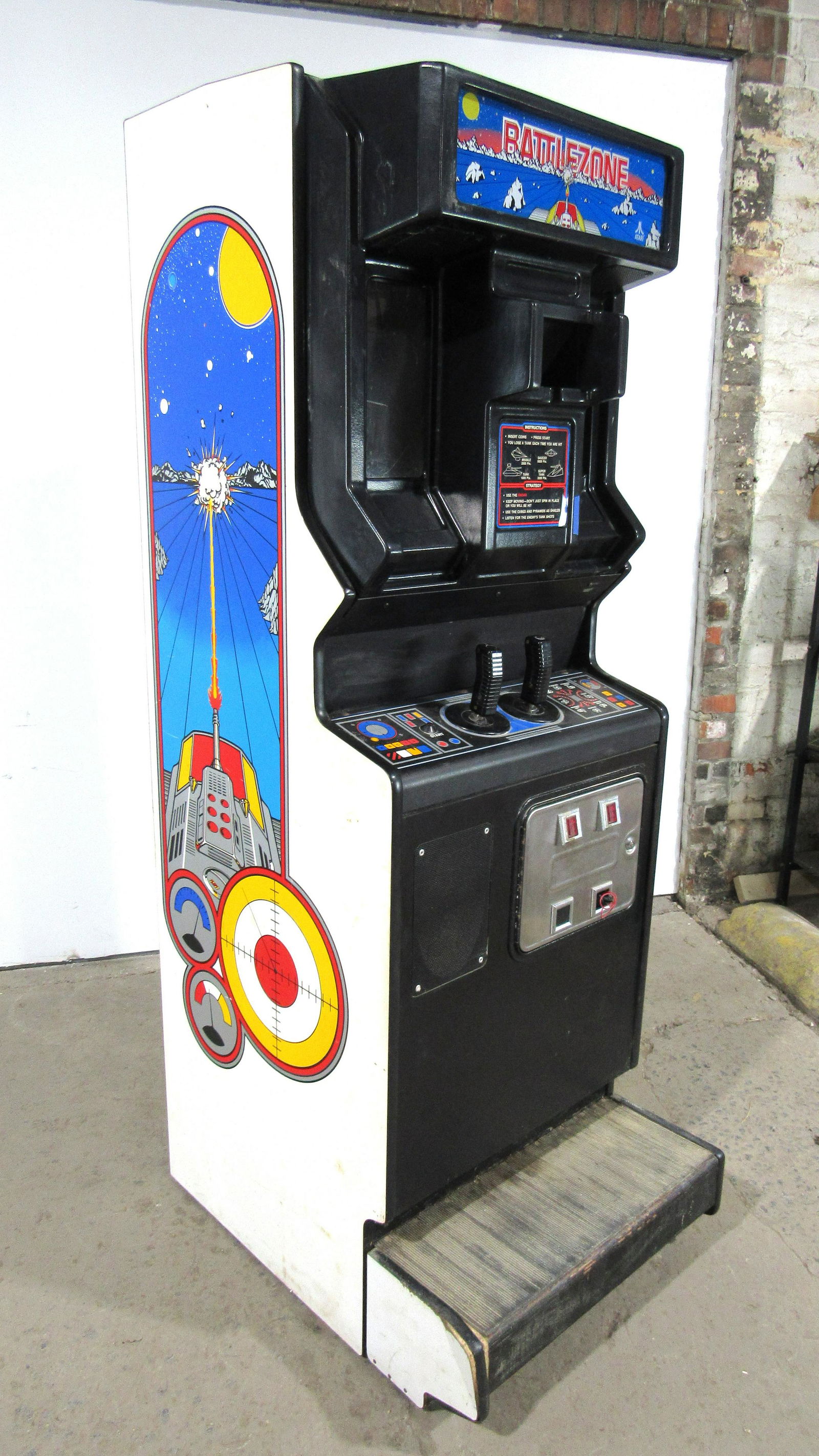 Atari Battlezone Arcade Game - Sep 17, 2020 | Jaybird Auctions in MD