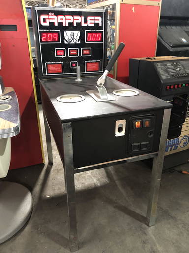 The Grappler Arm Wrestle Arcade Game