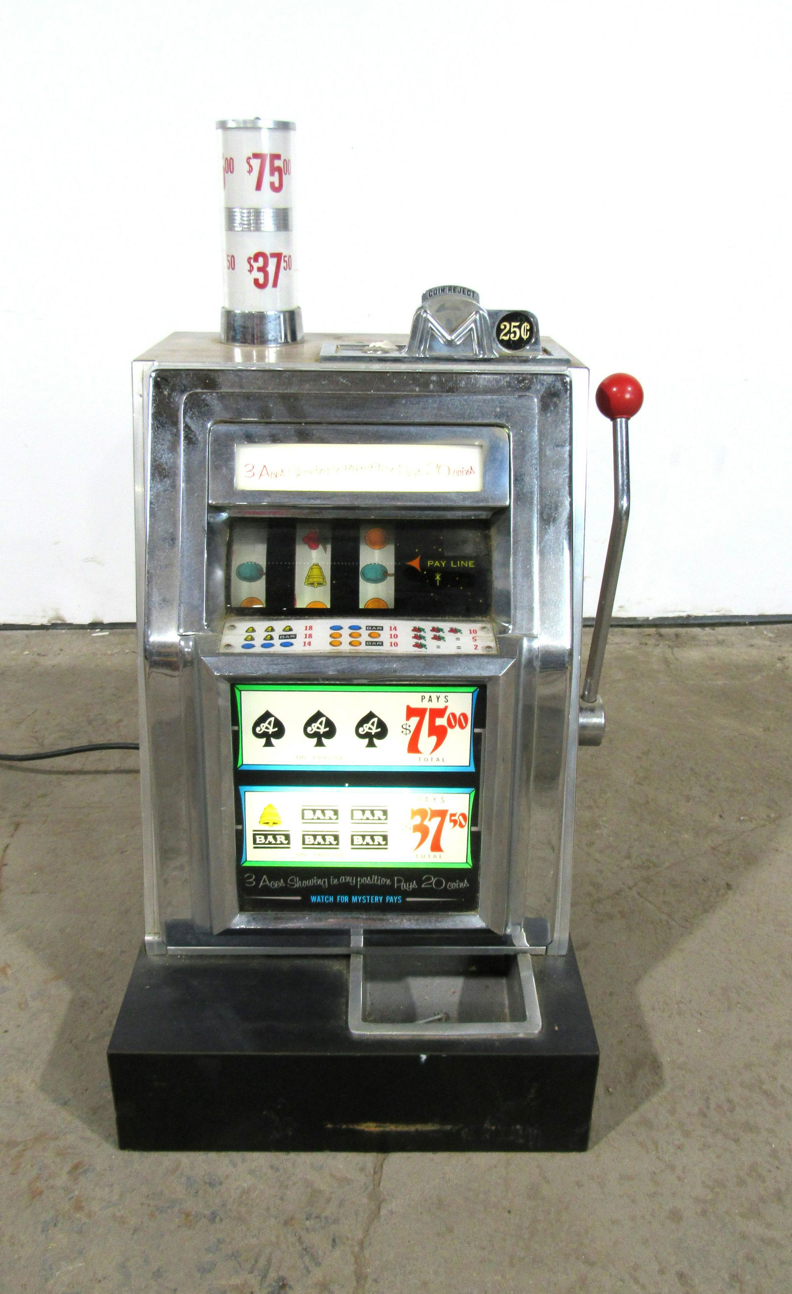 Aristocrat Coin Operated 25 Cent Table Top Slot Machine