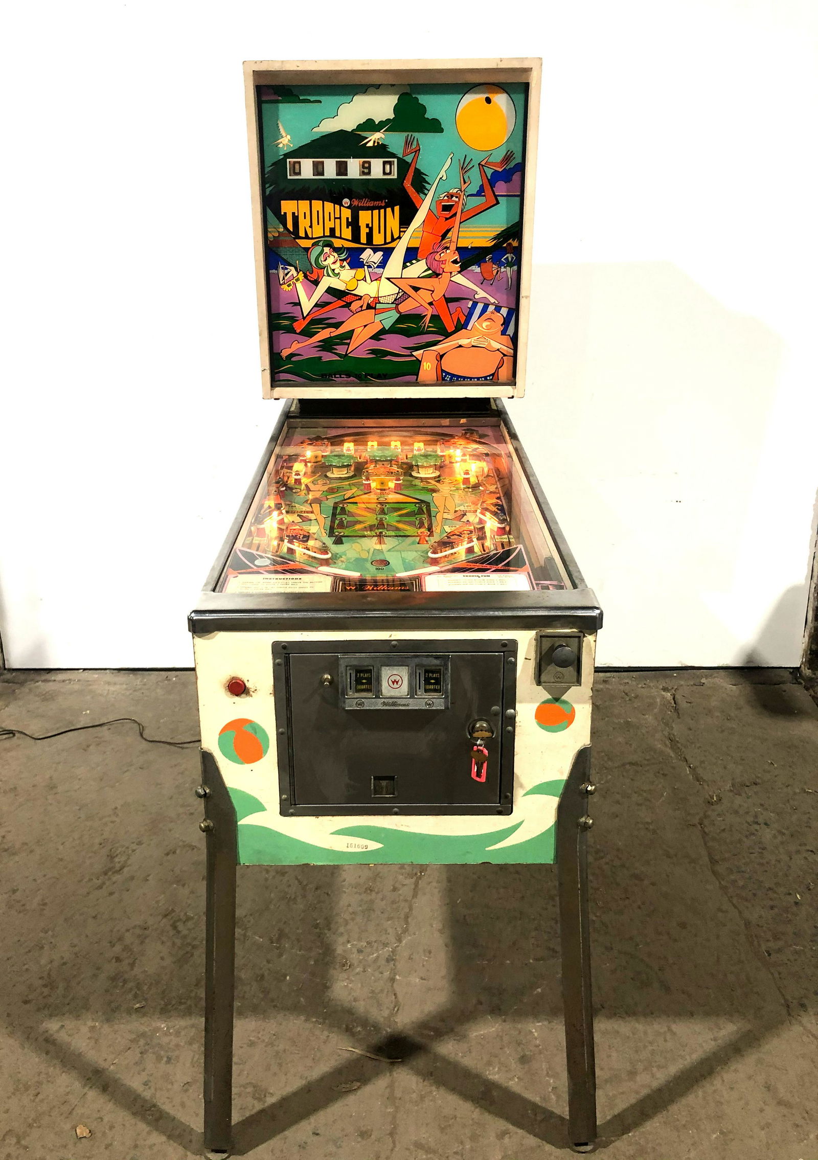 Williams Tropic Fun Pinball Machine