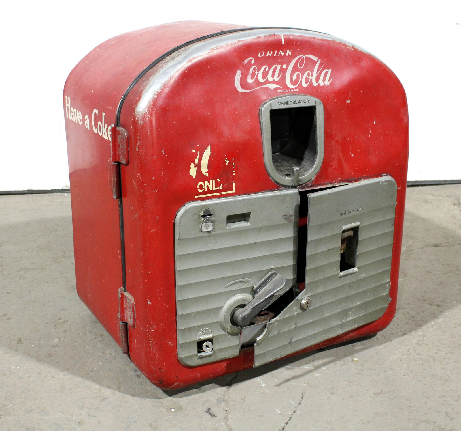 Coca Cola Vendo 27 Vending Machine - Mar 25, 2021 | Jaybird Auctions in MD