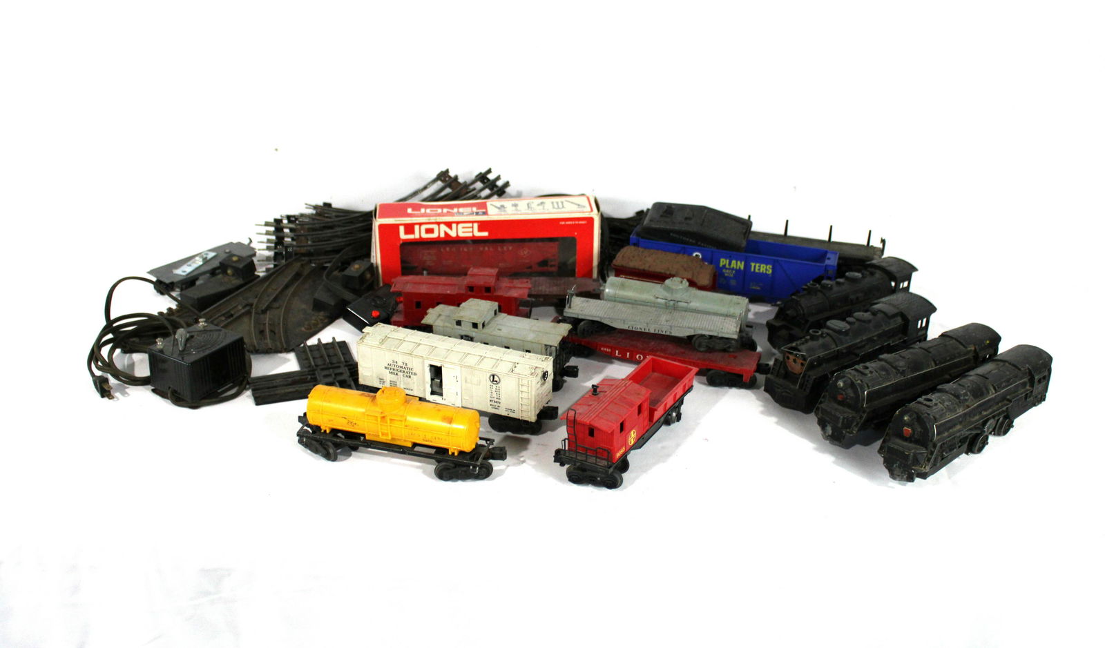 Assorted Lionel 027 Gauge Trains