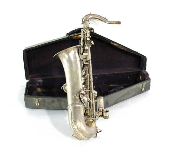 Conn Saxophone with Case, Pat. 1914 - Dec 09, 2021 | Jaybird Auctions in MD