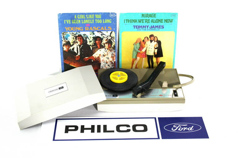 Philco / Ford Model R-1369 "Hip Pocket" Record Player (#0262) on Mar 31 ...