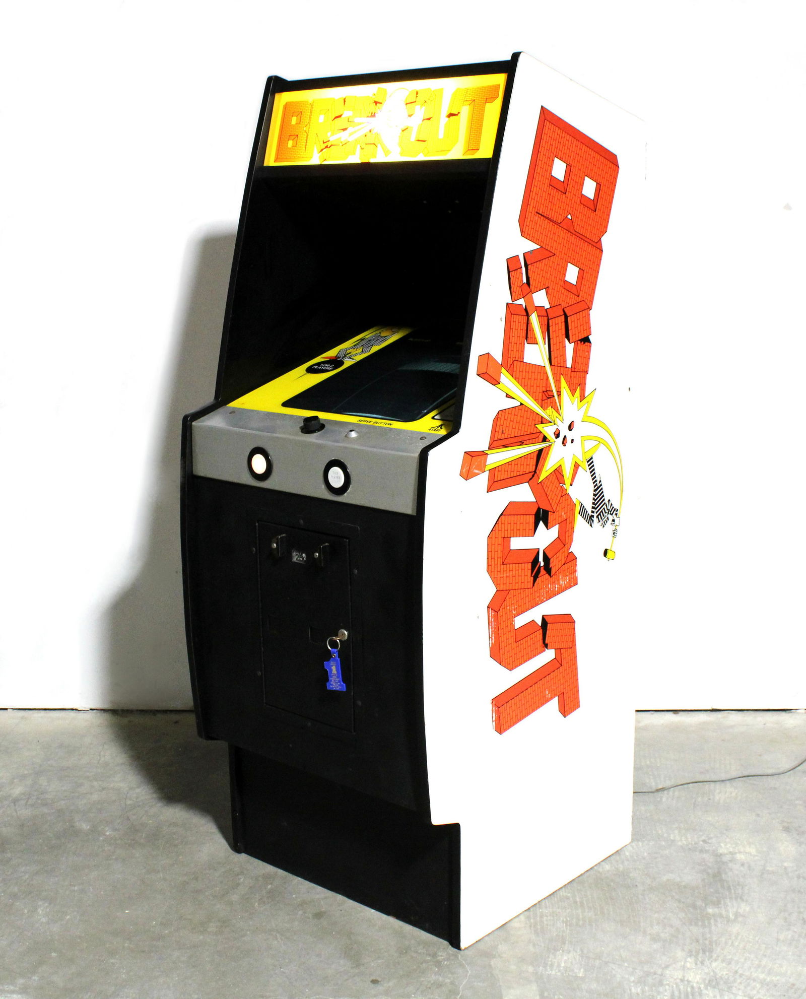 Atari Breakout Arcade Machine