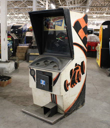 Chicago Coin Speedway Arcade Game - Apr 28, 2022 | Jaybird Auctions in MD