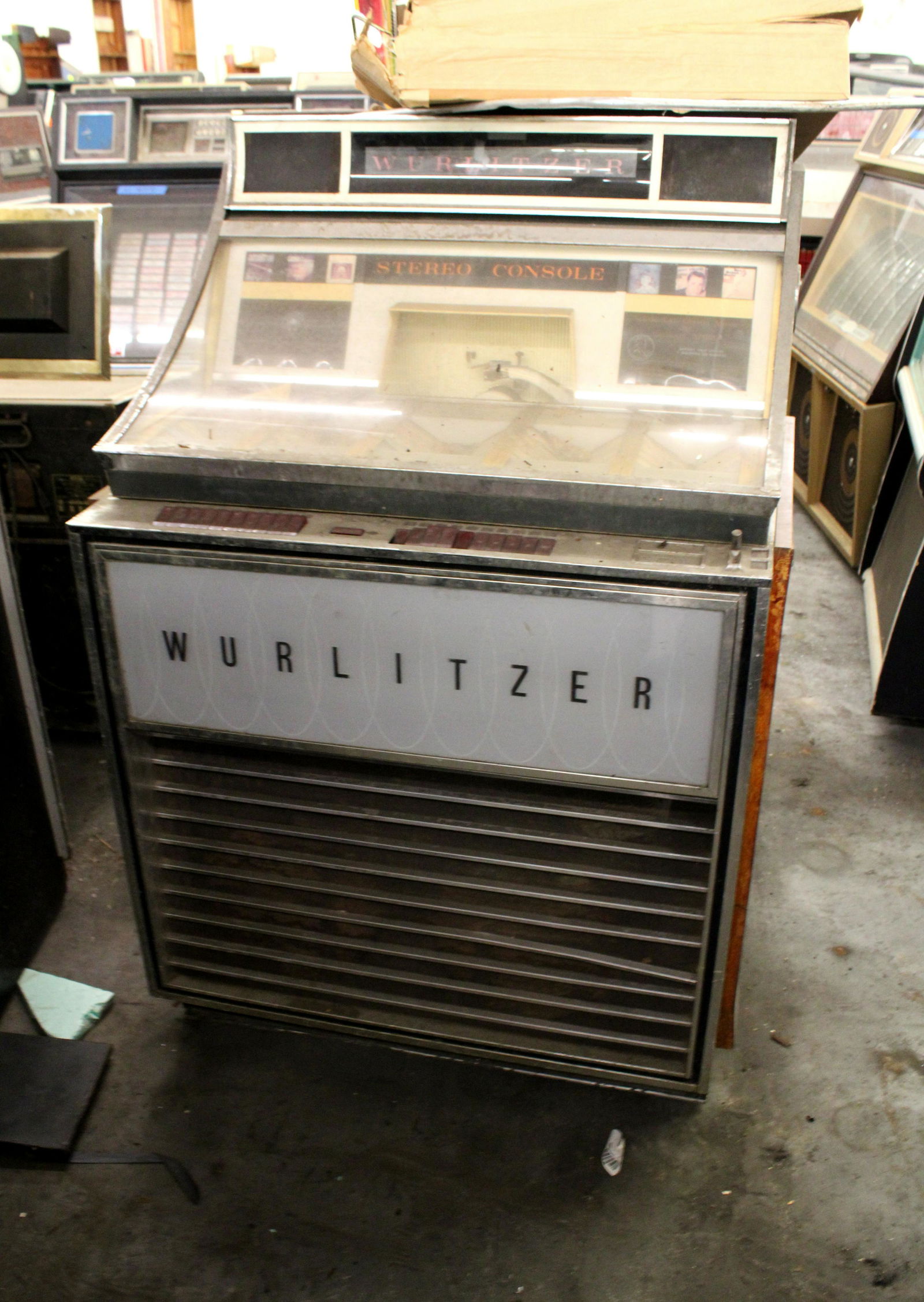 Wurlitzer 3000 Coin Operated Jukebox
