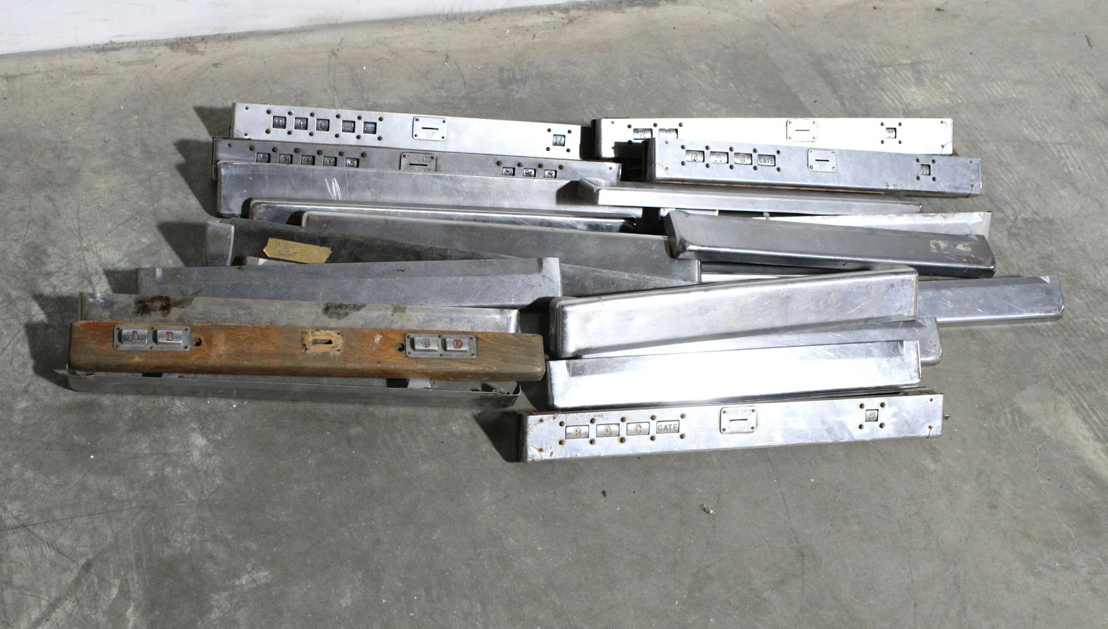 Pinball Machine Lockdown Bars, Assorted (#0570) on Dec 01, 2022 ...