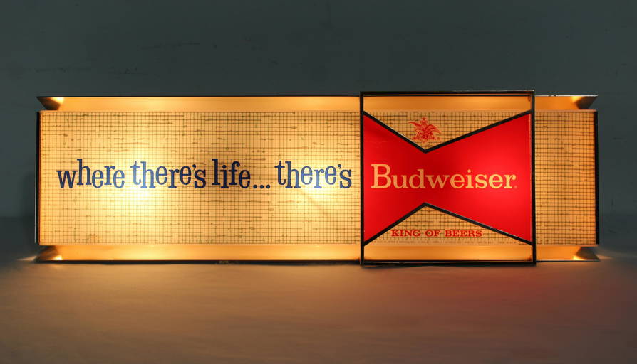 Budweiser Beer Light Up Advertising Sign