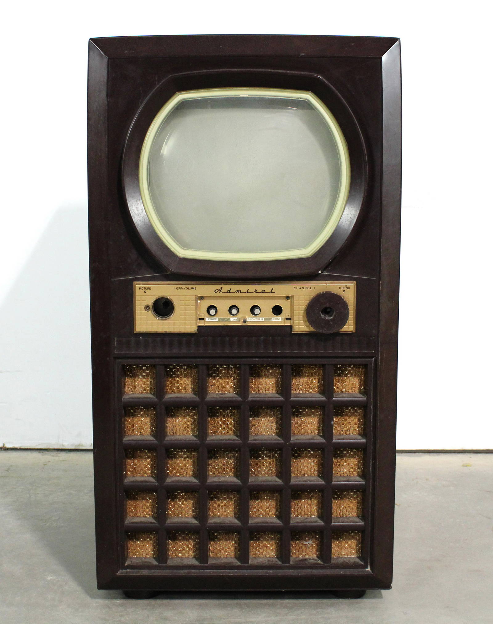 Admiral Bakelite TV with New Goldstar TV Installed (#0253) on Mar 30 ...