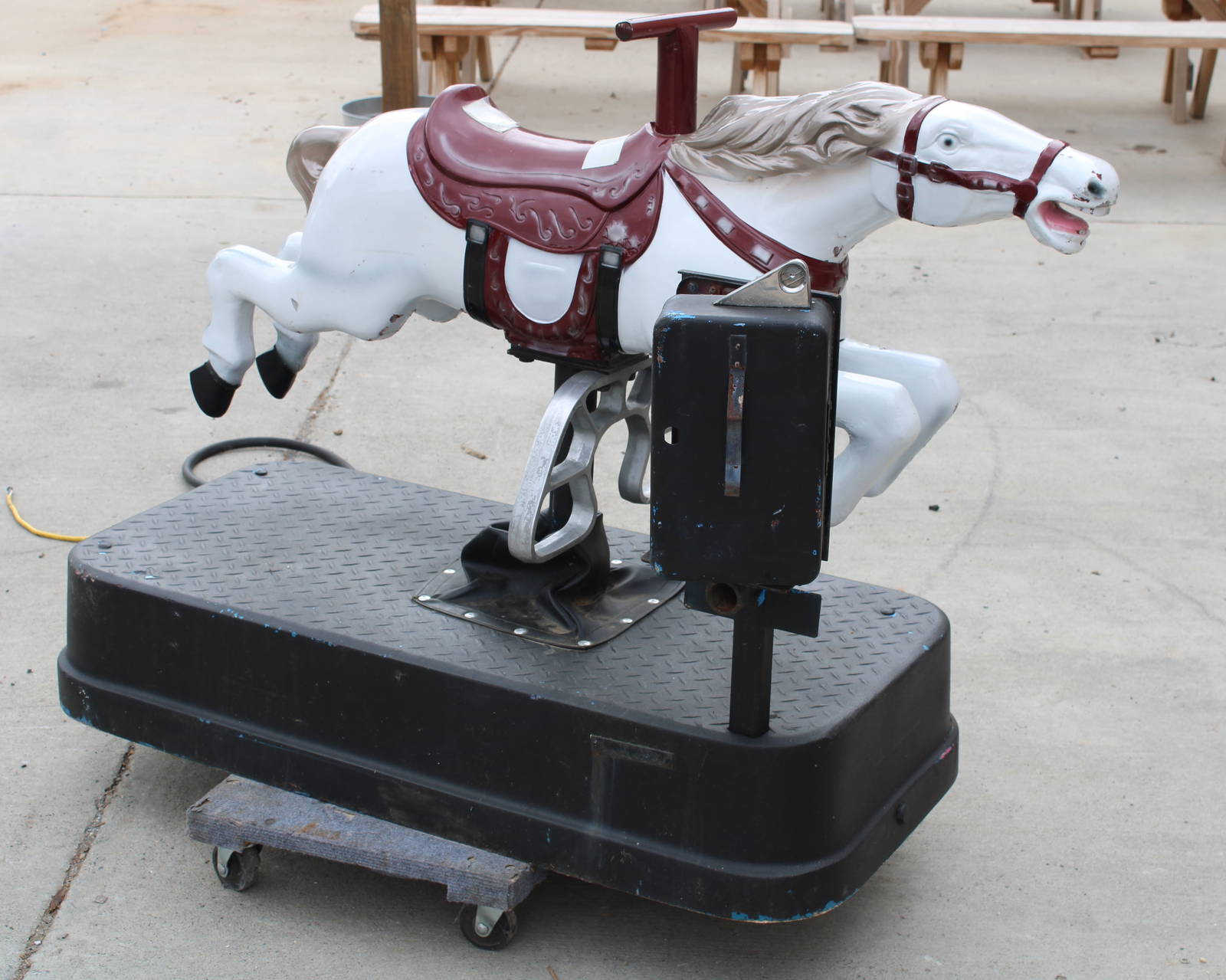 Thunder Horse Coin Op Kiddie Ride Auction