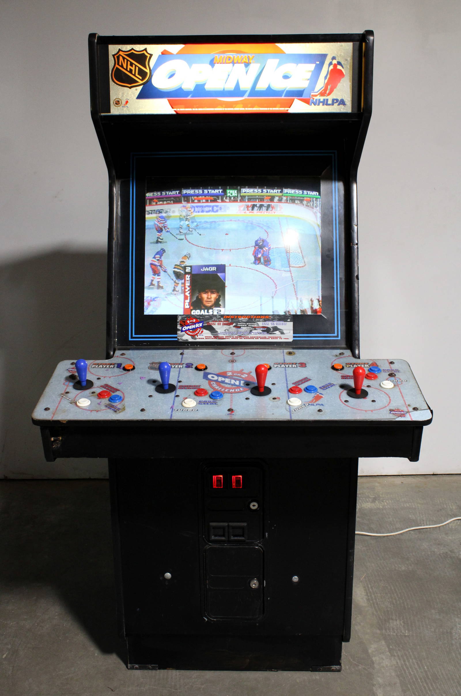 Midway Open Ice Hockey Arcade Game Auction