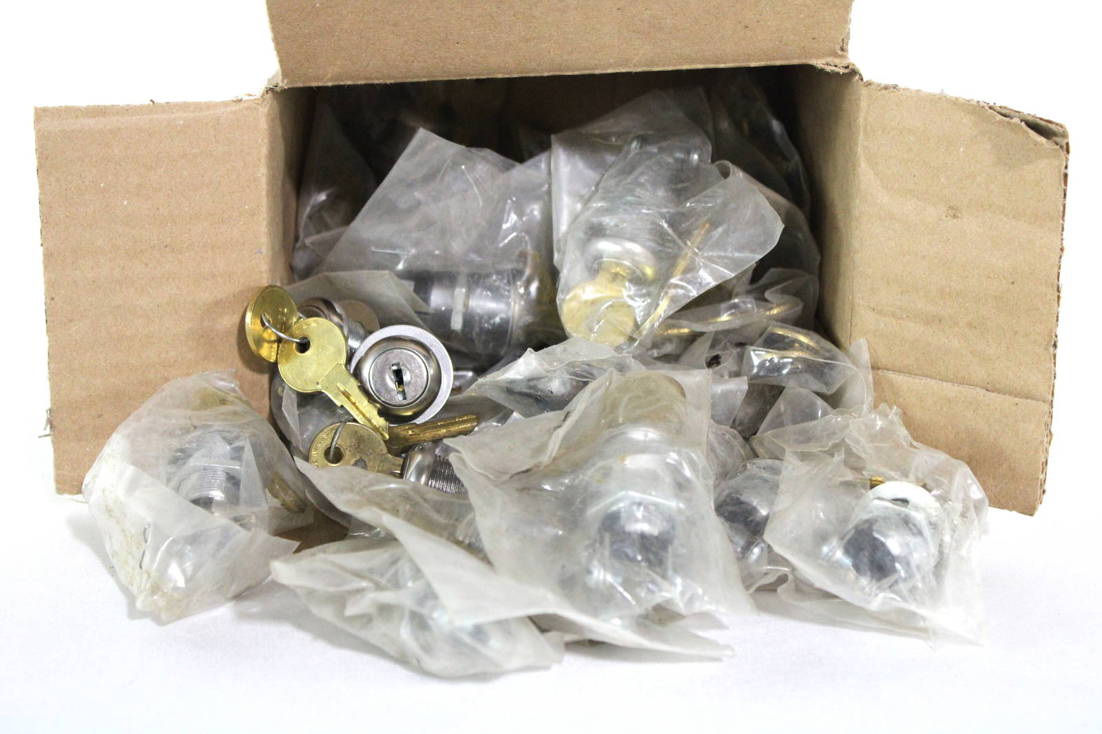 Large Lot Of Unused Arcade Game Locks Auction