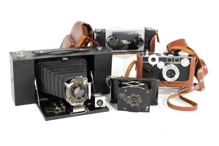 Vintage Cameras Incl. Argus, Stereo Realist And Folding Brownie