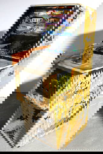 Midway Haunted House Rifle Shooting Gallery Arcade