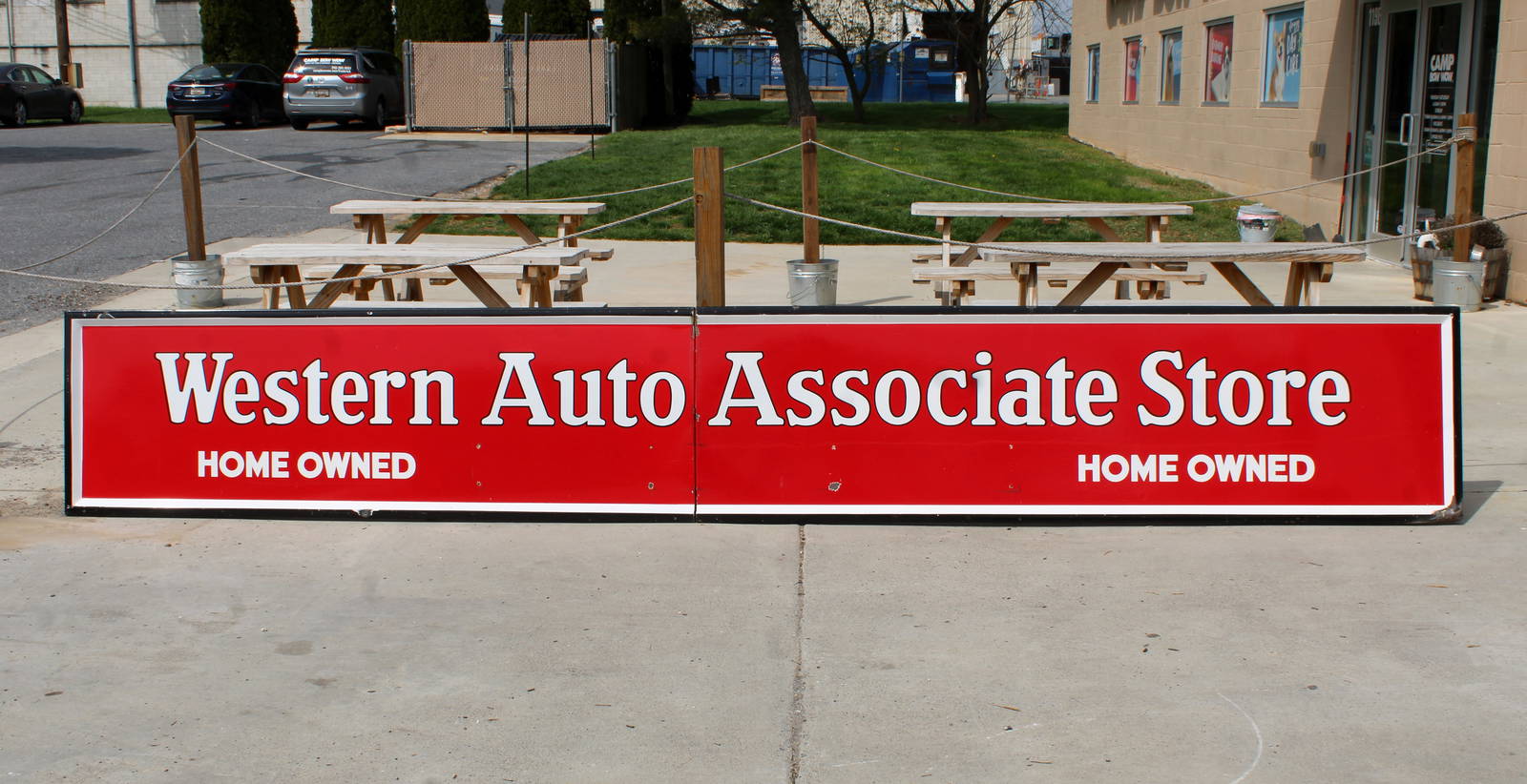 15.5ft Long Western Auto Associate Store Porcelain Sign Auction
