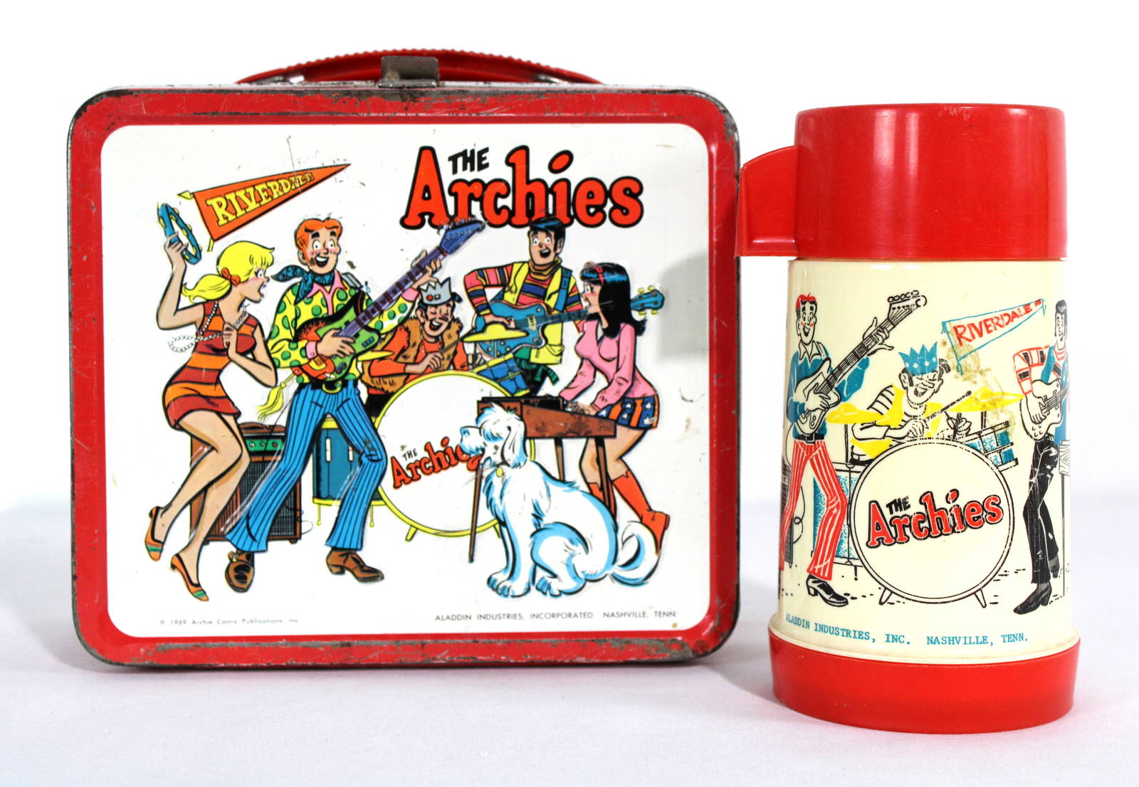 The Archie's Tin Aladdin Lunchbox With Thermos, 1960s Auction