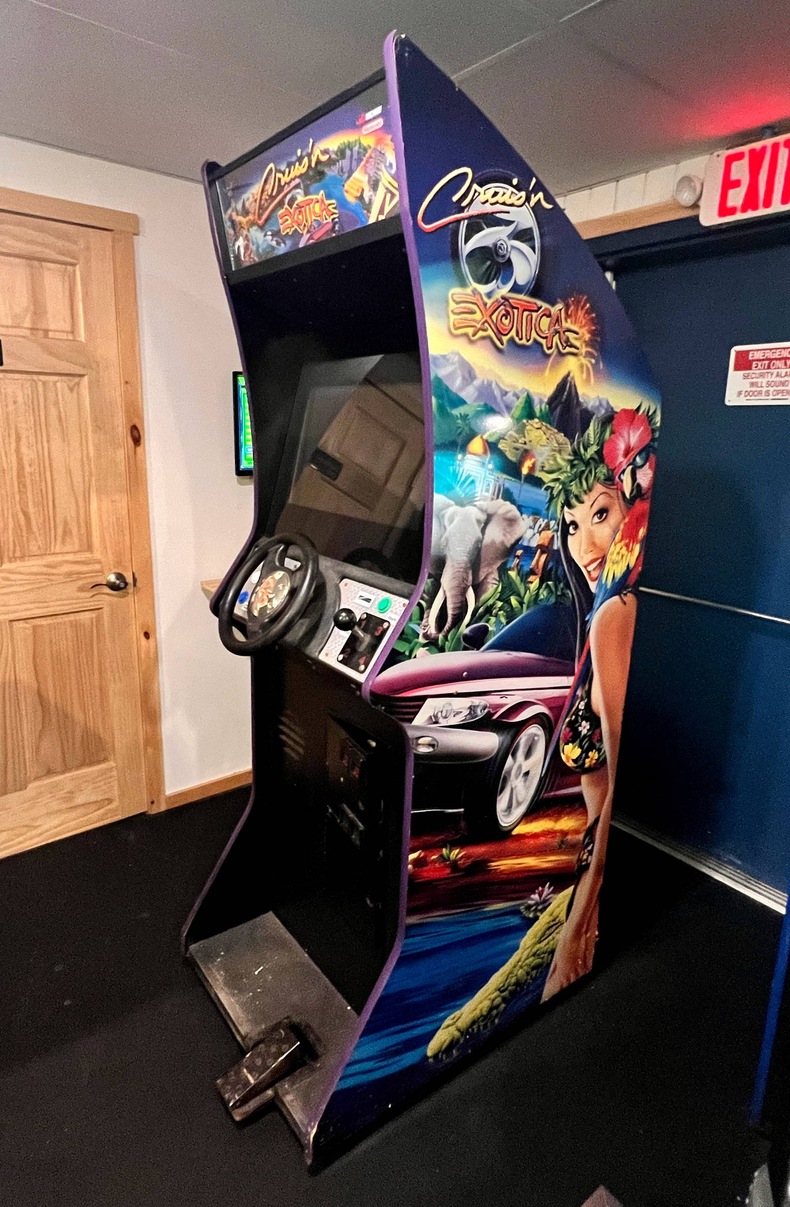 Cruisn' Exotica Upright Racing Arcade Game, Lot 1 Auction