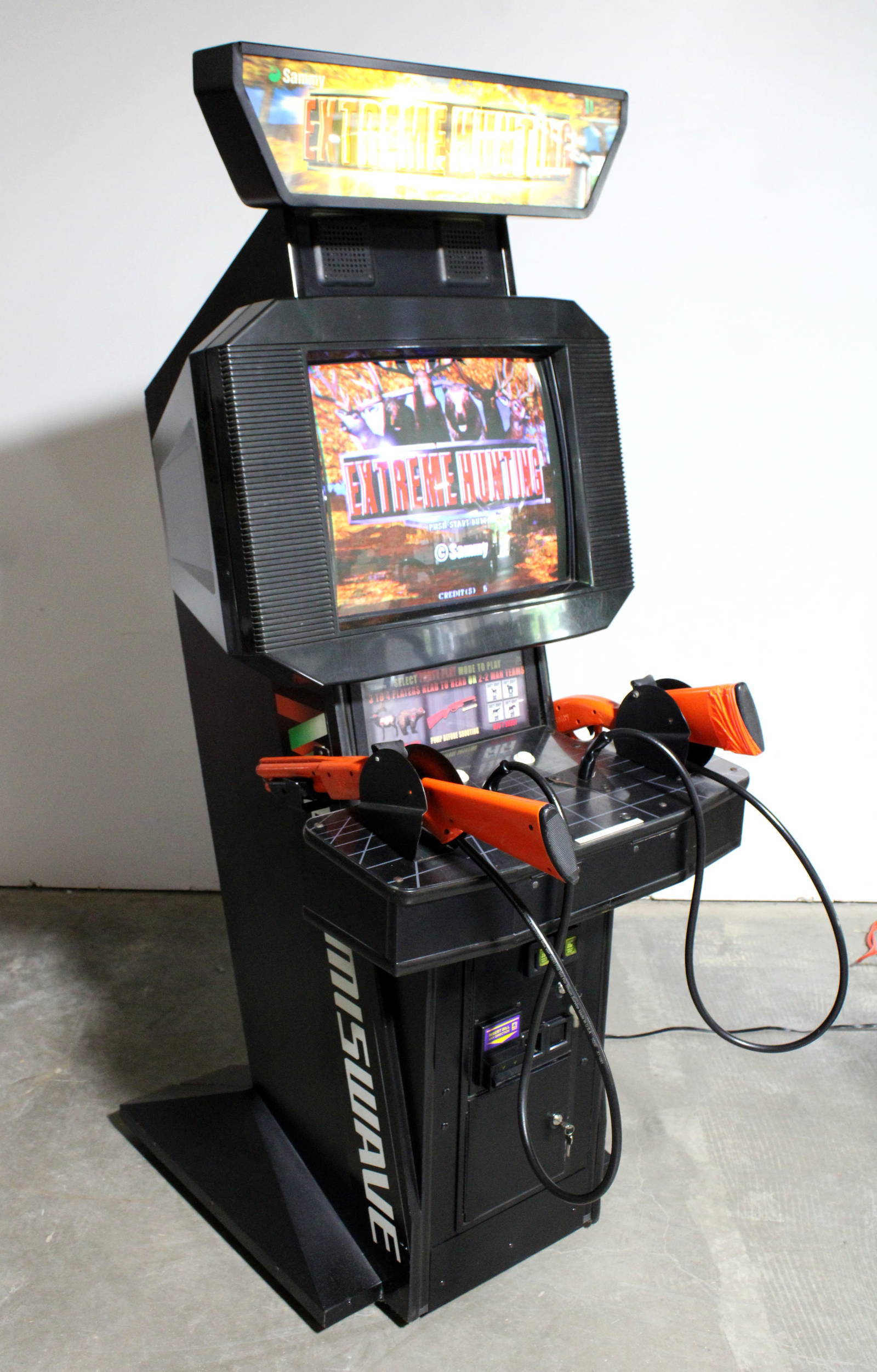 Sammy Extreme Hunting Arcade Game Auction