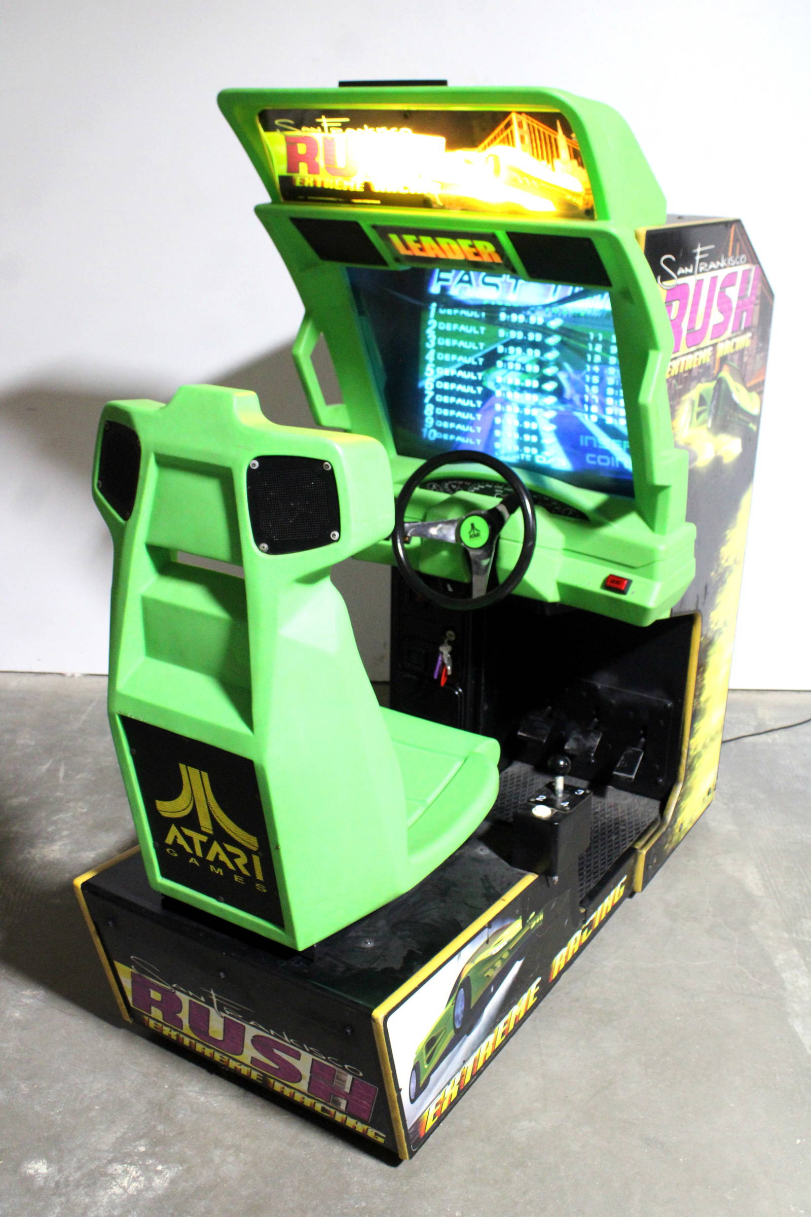 Atari San Francisco Rush Extreme Racing Sit Down Arcade Game Auction