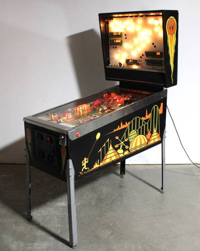 Williams Comet Pinball Machine