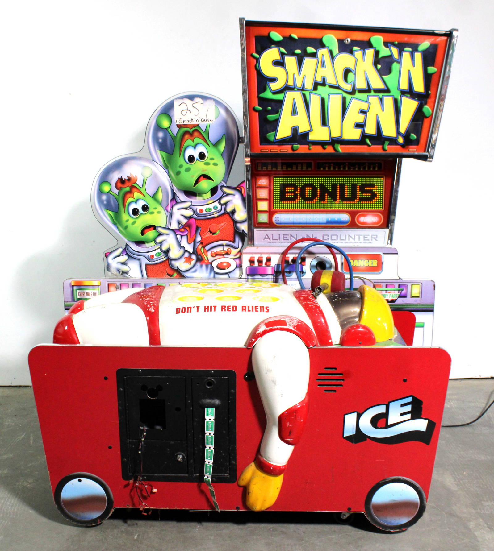 Ice Smack 'n Alien! Whakem-style Redemption Arcade Game Auction