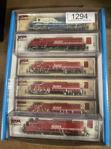 8 Atlas N Scale Train Engines
