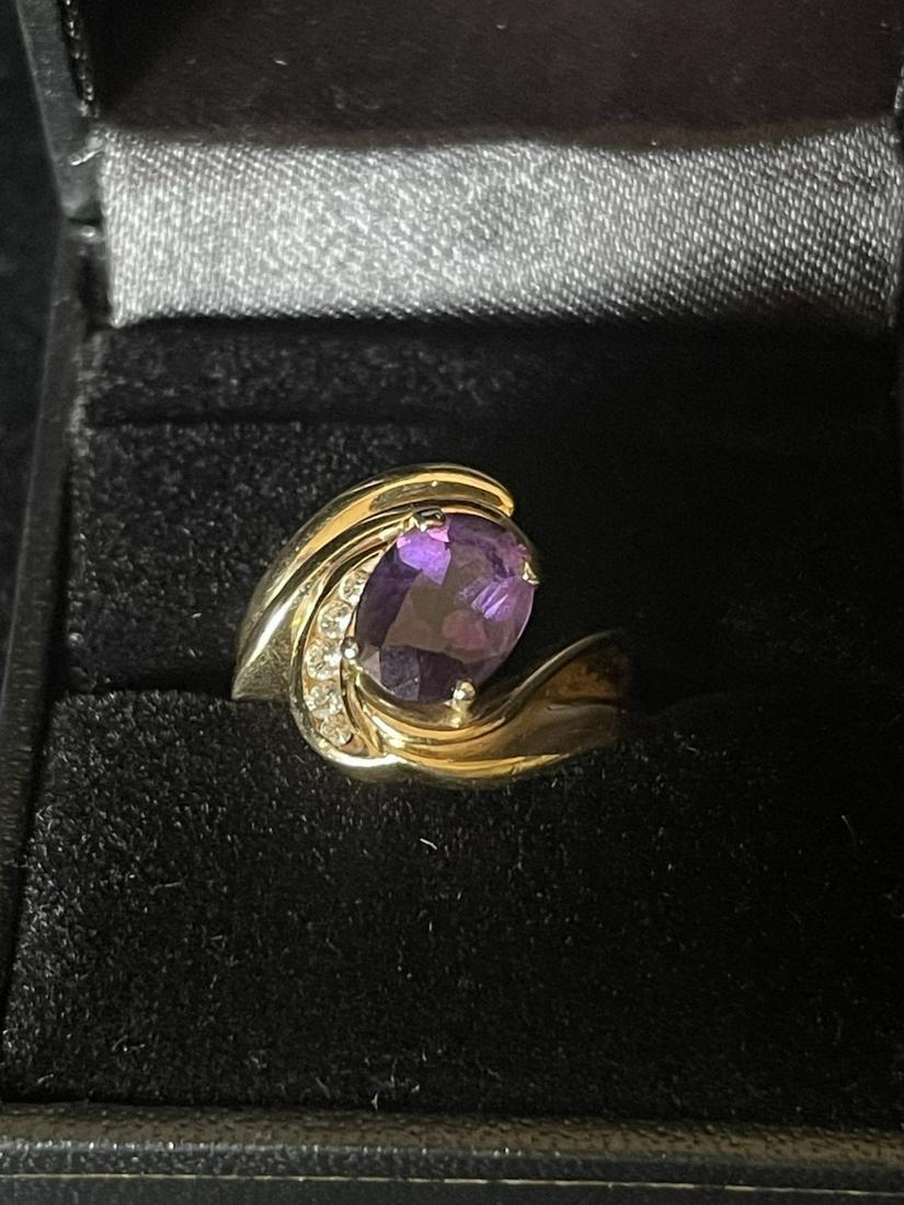 14k Gold Ring W/ Amethyst & Diamonds