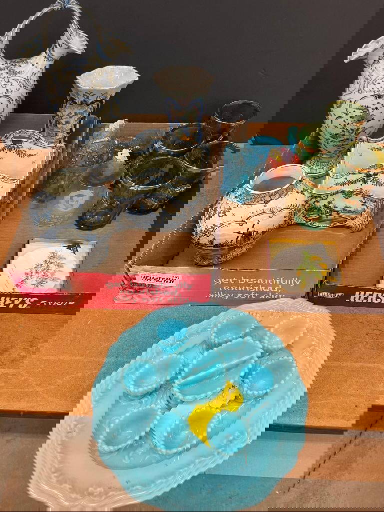 Mixed Lot Incl. Delft Letter Holder Auction