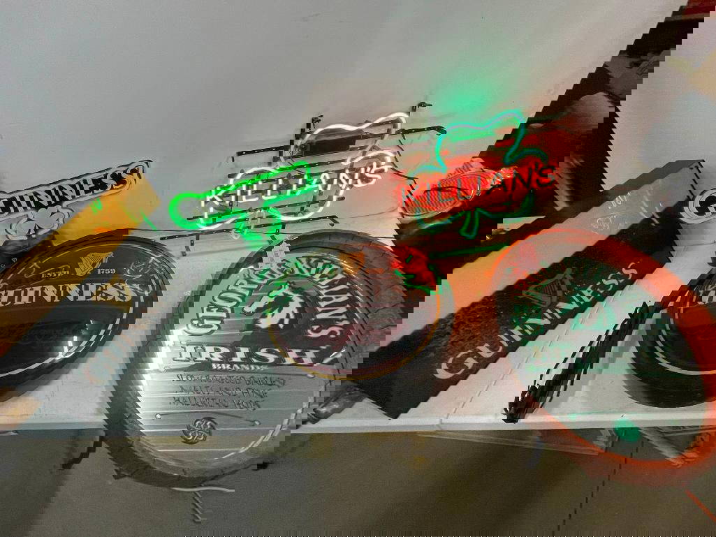 Guinness & Killian's Bar Light & More Auction