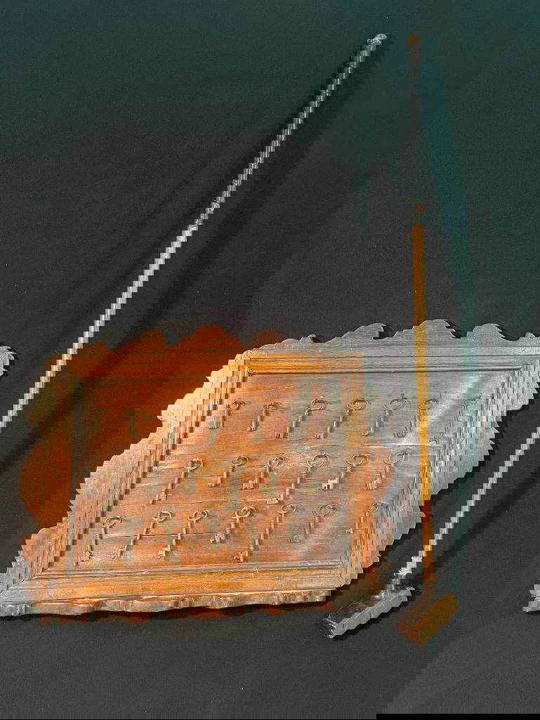 Early Hotel Key Board With Keys And R. Spaulding Wooden Golf Putter Auction