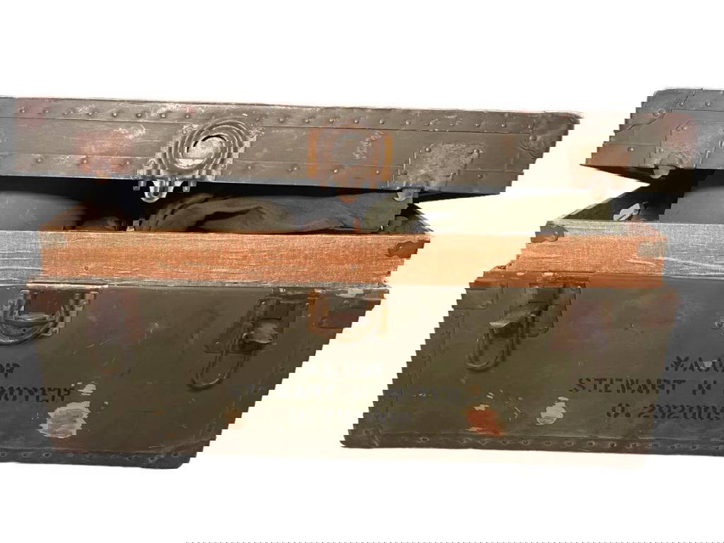 Foot Locker Of Major Moyer-82nd Airborne Ww2, Jackets, Pants And More ...